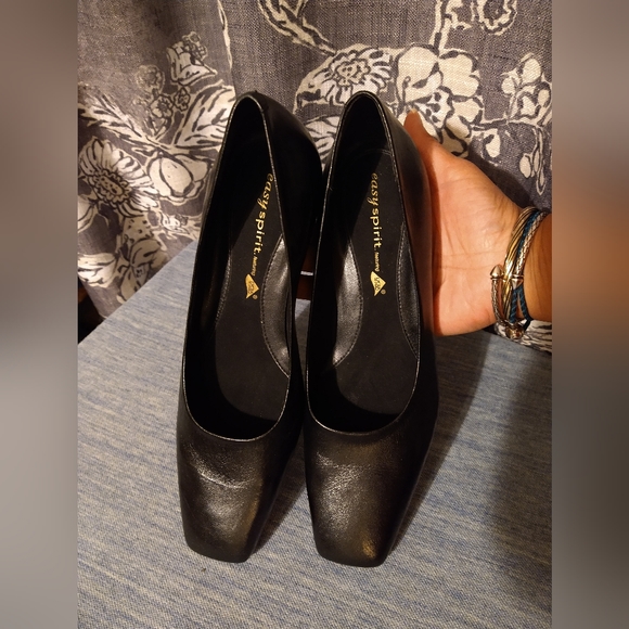 Easy Spirit | Shoes | Easy Spirit Leather Shoes | Poshmark